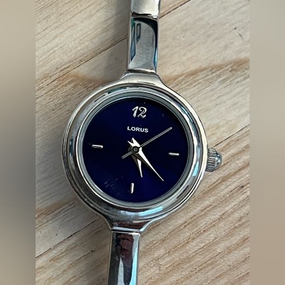 Lorus | Accessories | Lorus Ladies Watch Gorgeous Round Dark Blue Dial ...